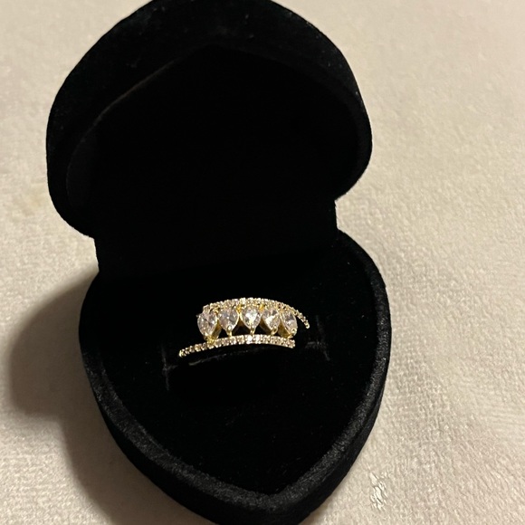 Kay Jewelers | Jewelry | K Gold Kay Ring | Poshmark